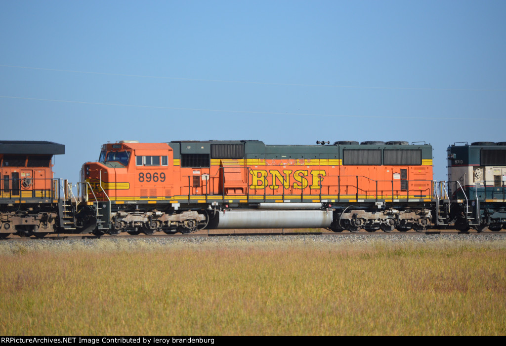 BNSF 8969 south of edward